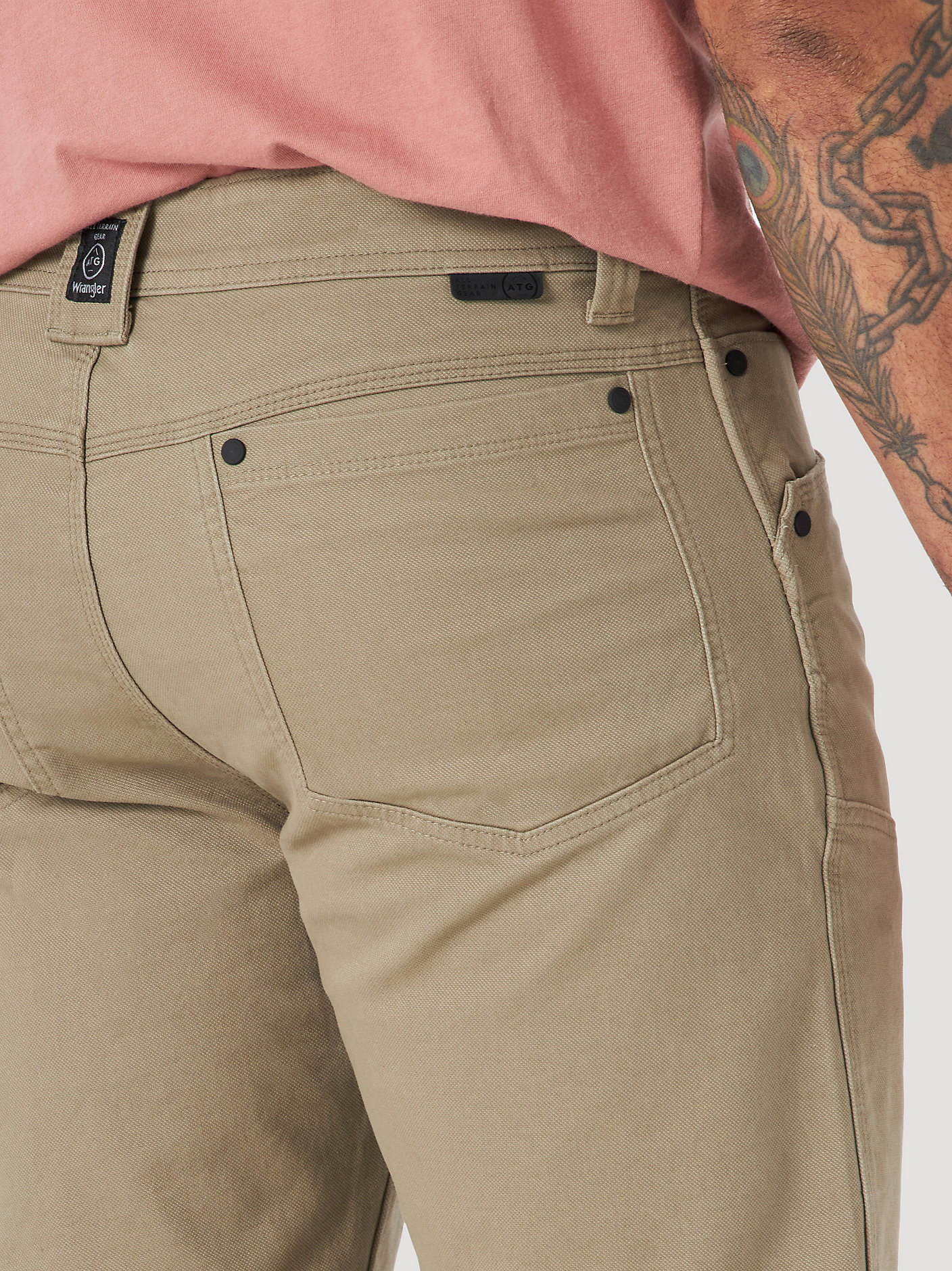 Wrangler ATG™ Men's Jackson Utility Short Wrangler ATG™ Men's Jackson Utility Short